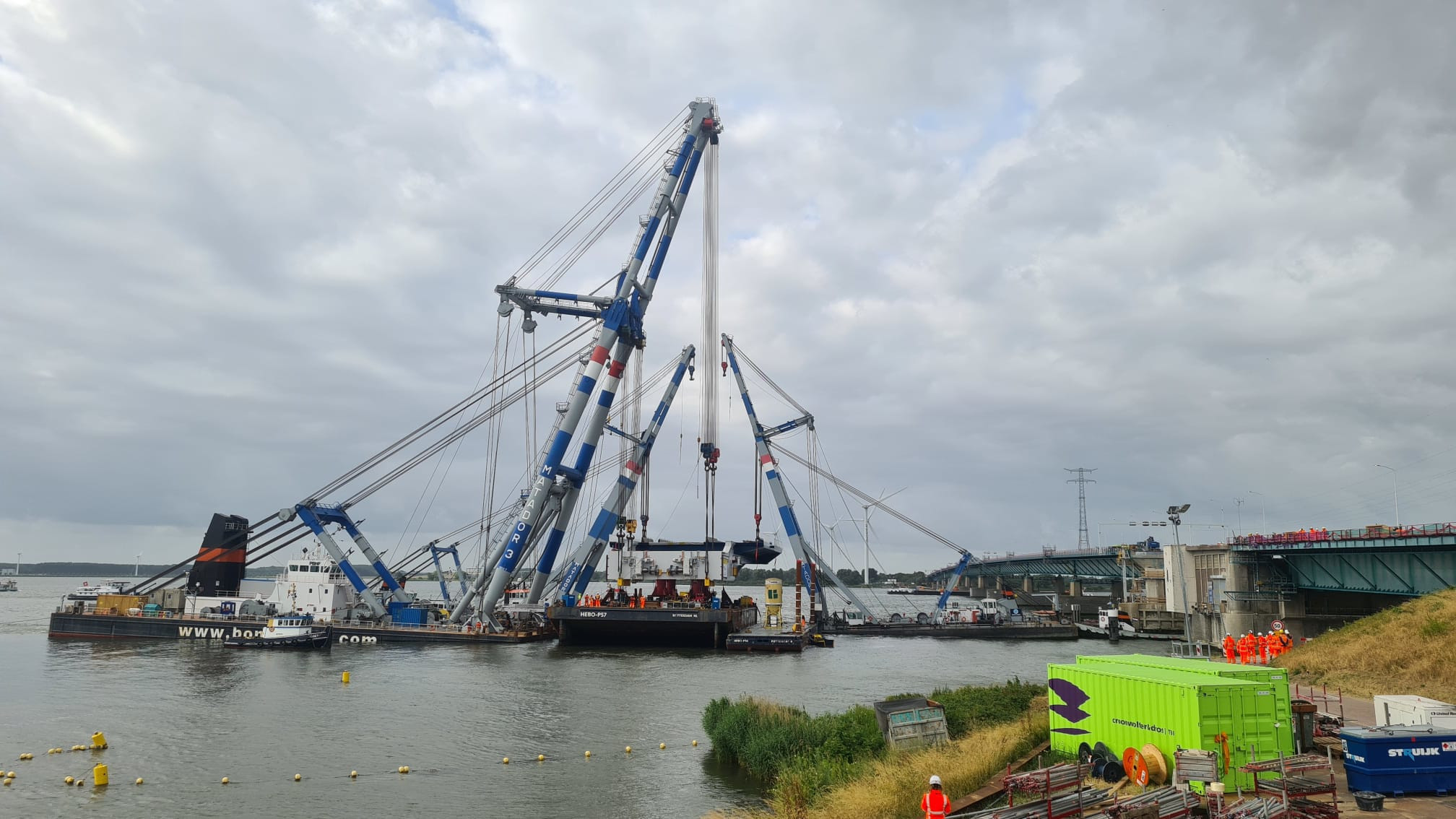 Renovatie Haringvlietbrug genomineerd voor Nationale Staalprijs - Land ...