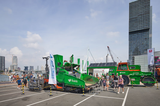 BAM-machine met waterstofverbrandingsmotor - Land+Water