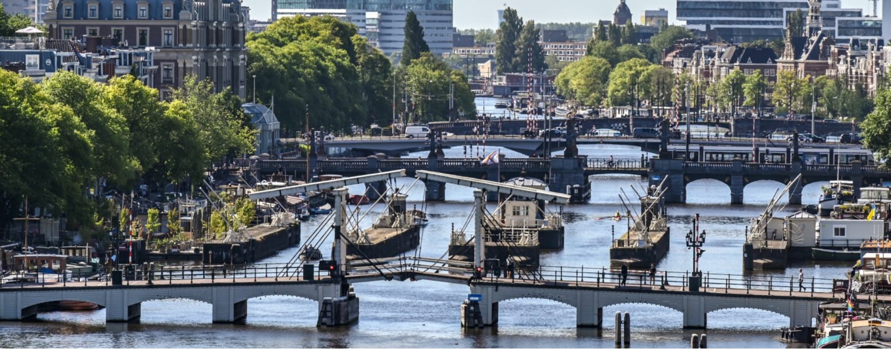 Bruggenverkiezing: wat is de mooiste brug van Amsterdam? - Land+Water